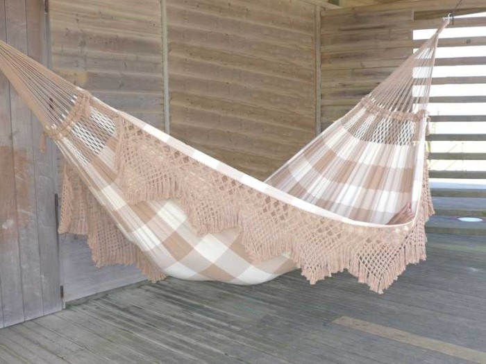 Hamac coton biologique coloré naturellement. Coton écru et marron bio.